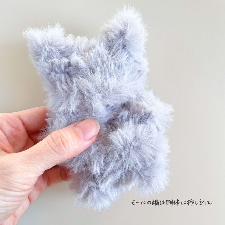 【はじめてでも簡単】100均材料で作る！モールドールの作り方＆完成品を紹介 | mofmofcloth